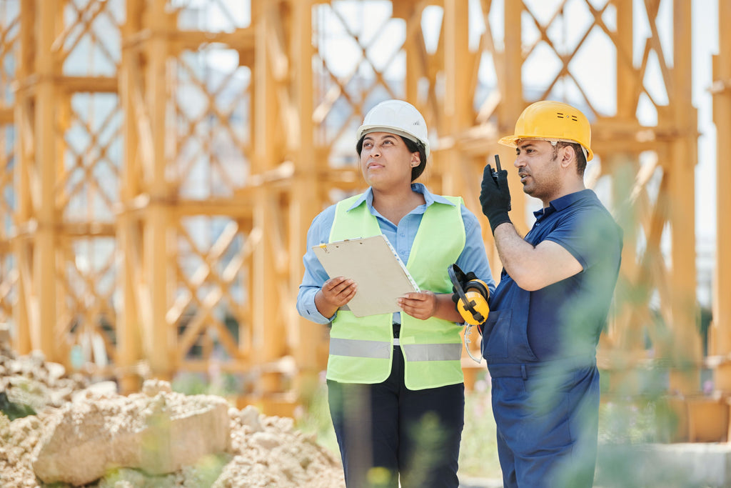 5 Reasons Two-Way Radios Improve Efficiency at Construction Sites ...